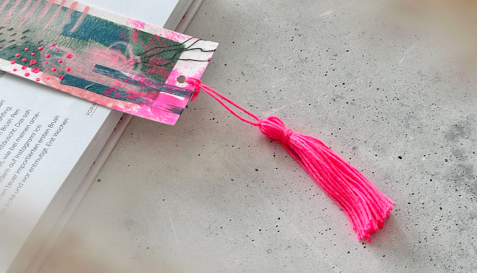 DIYLesezeichen & Quasten - Frau Hölle Studio